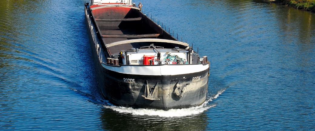 Actie op binnenvaart nodig om modaliteit aantrekkelijk te houden | evofenedex